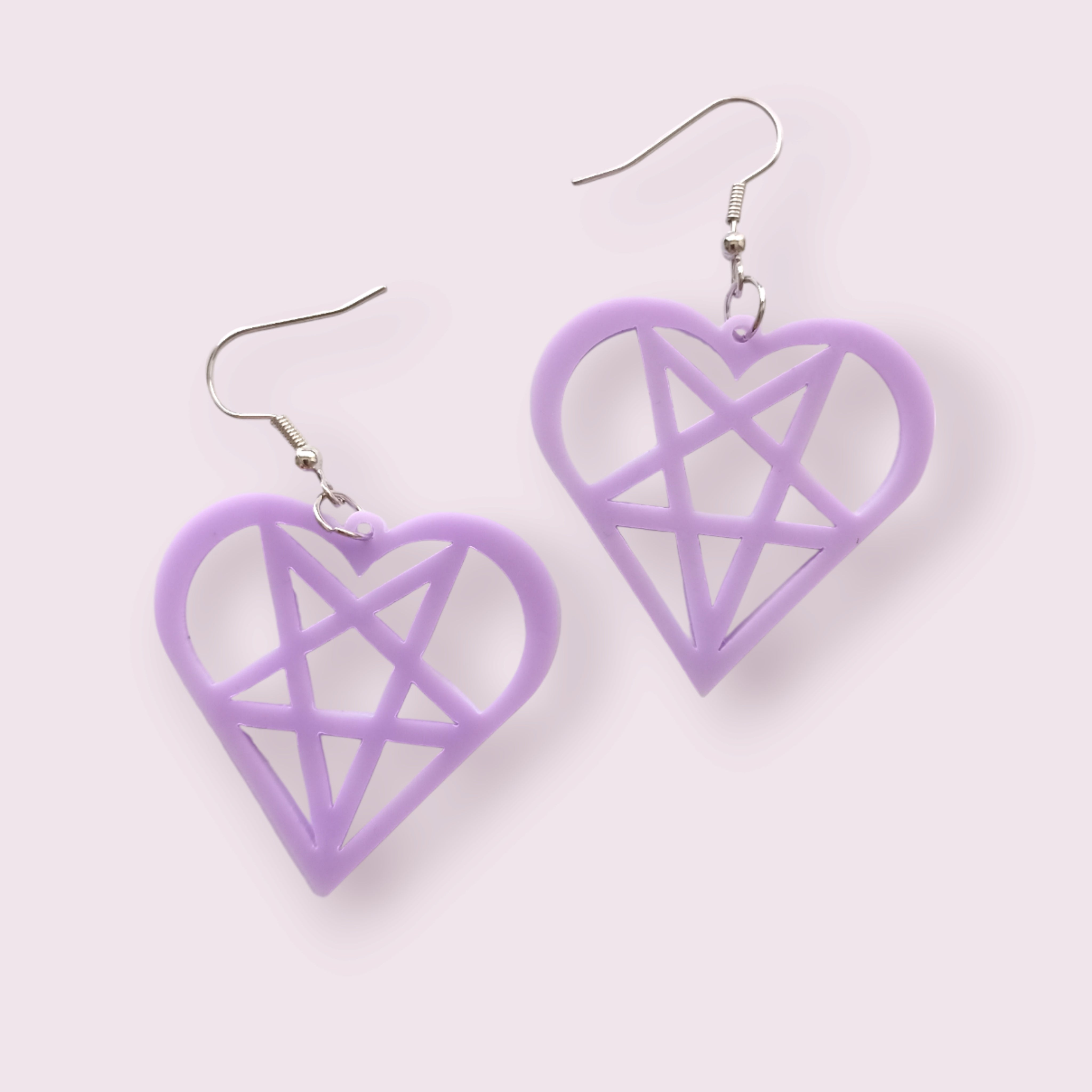Occult Merch – The Raven's Claw